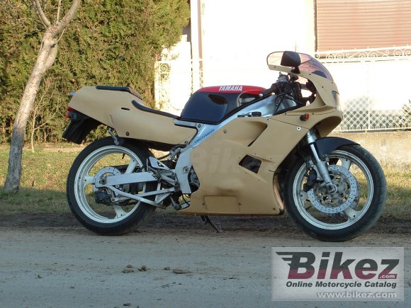 Yamaha TZR 250 gallery